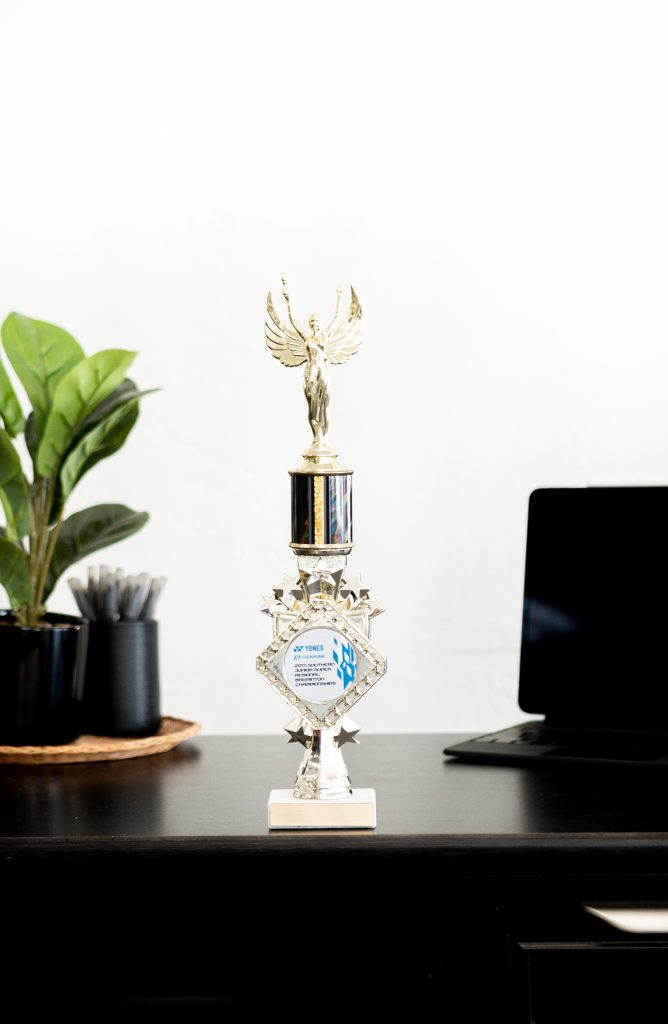 Diamond Series Round Column Trophy - United Trophy