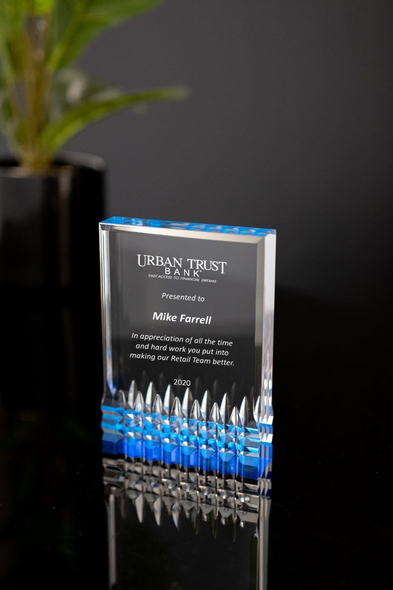 United Trophy - Personalized Trophies, Medals, Plaques & Awards