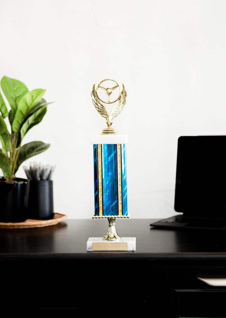 Pedestal Riser Wide Column Trophy - United Trophy