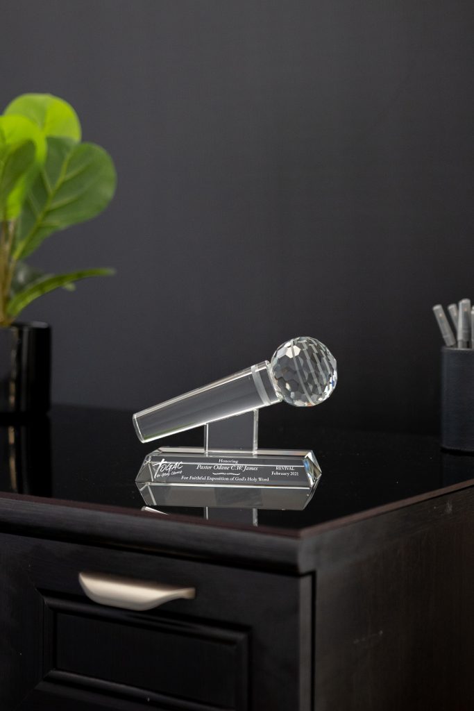 Crystal Microphone - United Trophy