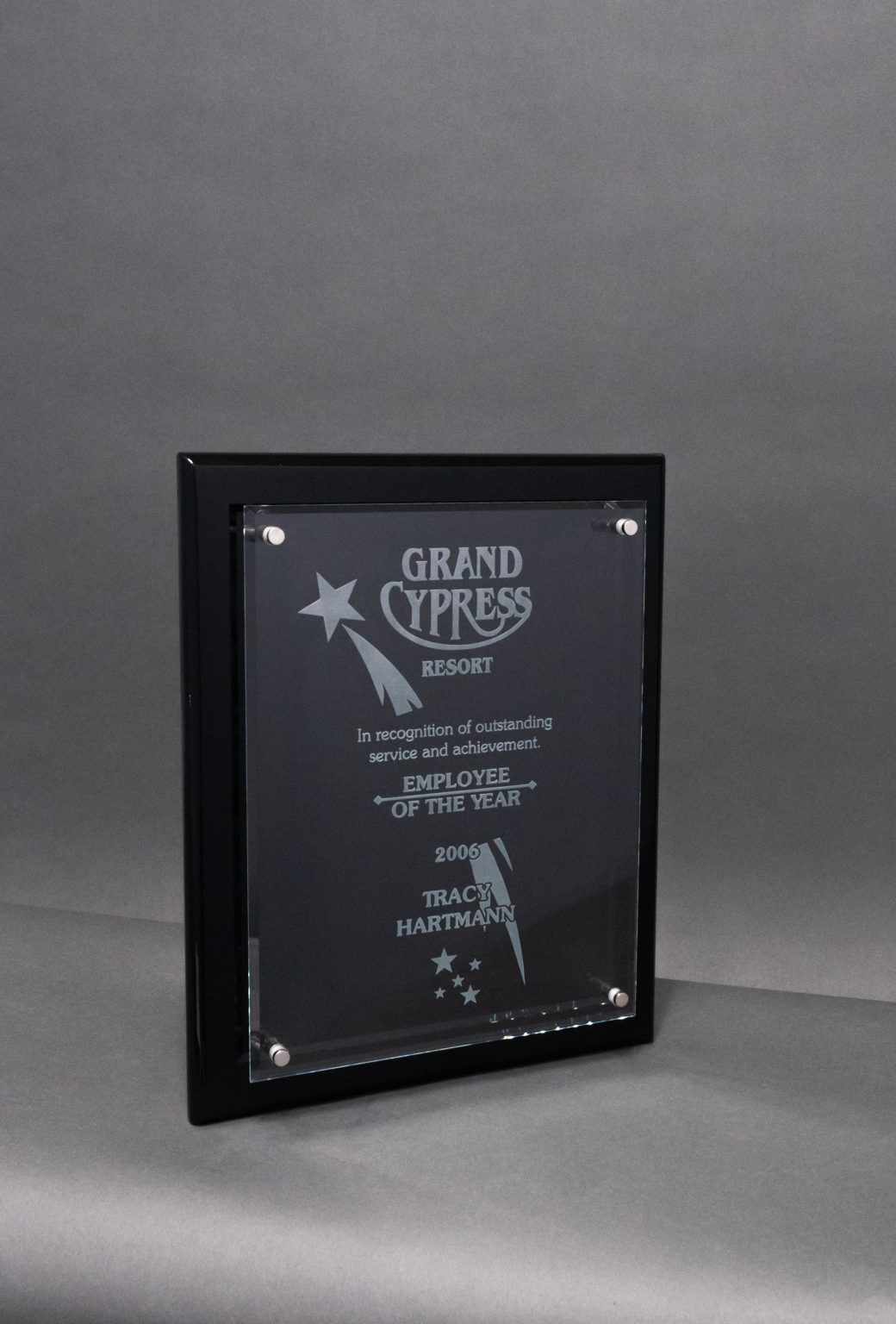 Floating Glass on Black Piano Plaque - United Trophy
